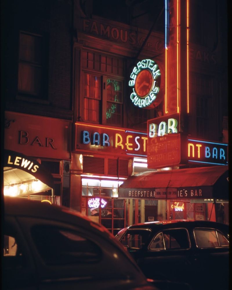 21 Beloved ’80s Chain Restaurants We’d Bring Back In A Heartbeat ...